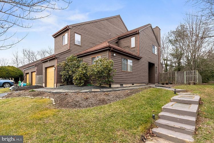 2 Matthew Dr, Ewing, NJ 08628 | Zillow