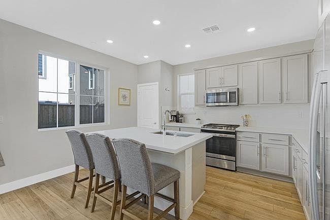 1873 Italia Way, Tracy, CA 95377 | Zillow