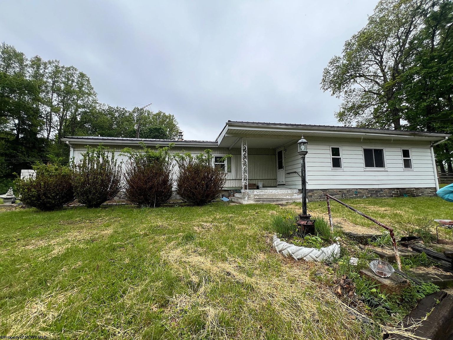 15 Carl Zinn Rd, Independence, WV 26374 | Zillow