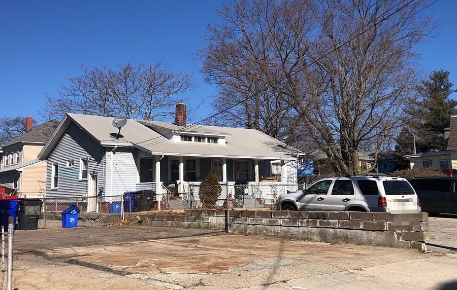 16 Phoenix St, Central Falls, RI 02863 | Zillow