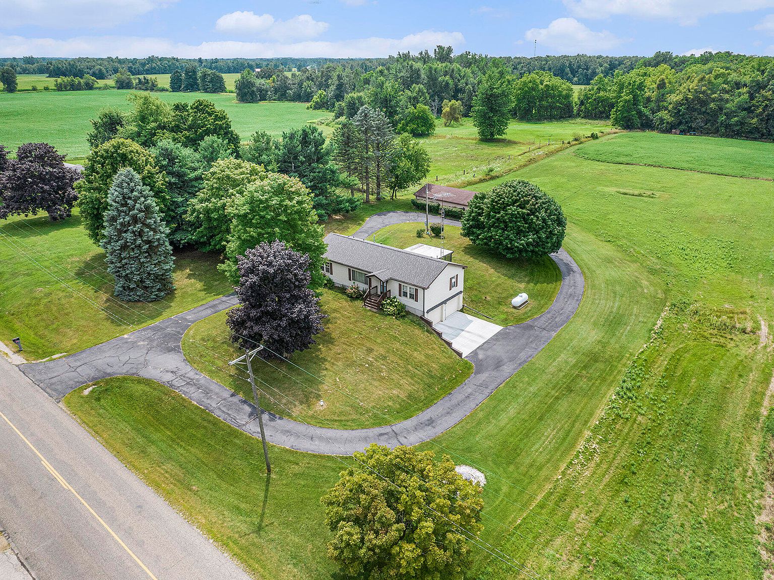 3500 S Pittsford Rd, Pittsford, MI 49271 | Zillow