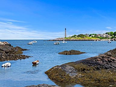 10 Fort Beach Ln, Marblehead, MA 01945 | Zillow