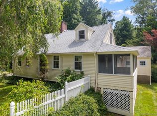 828 Vauxhall Street Ext, Waterford, CT 06385 | MLS #24022711 | Zillow
