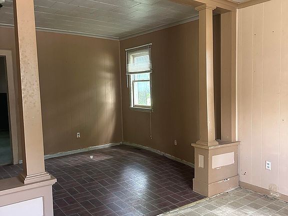 115 N 5th St, Kilbourne, IL 62655 | MLS #PA1250243 | Zillow