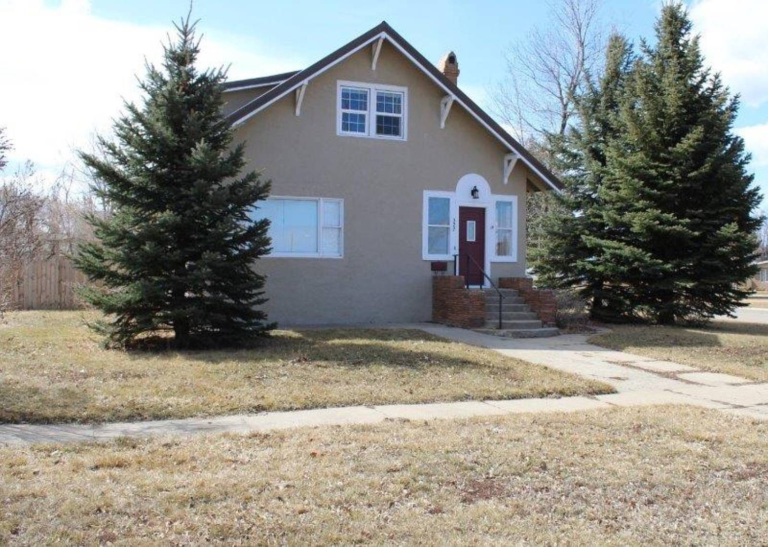 322 3rd St SW, Sidney, MT 59270 | Zillow