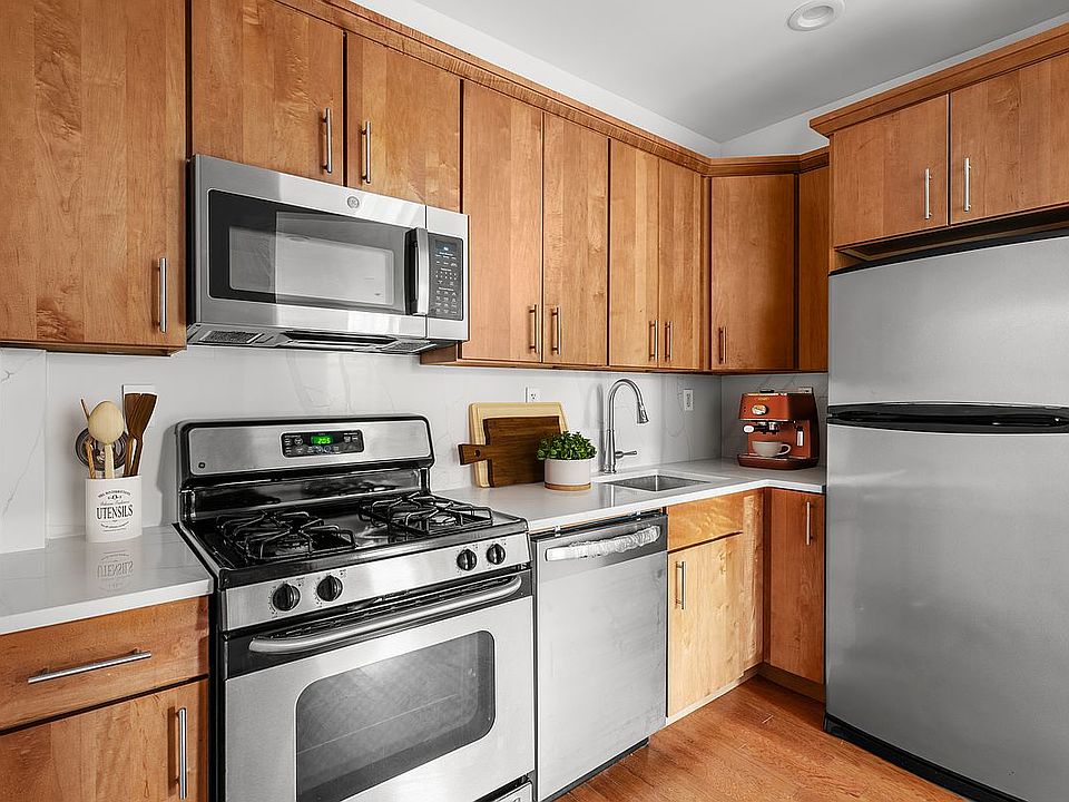 Eleven Irving - 11 Irving Pl Brooklyn NY | Zillow