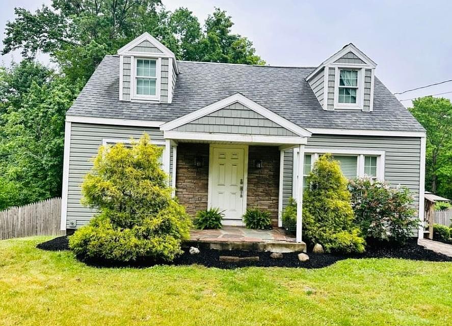 36 Troy Rd, East Greenbush, NY 12061 | Zillow