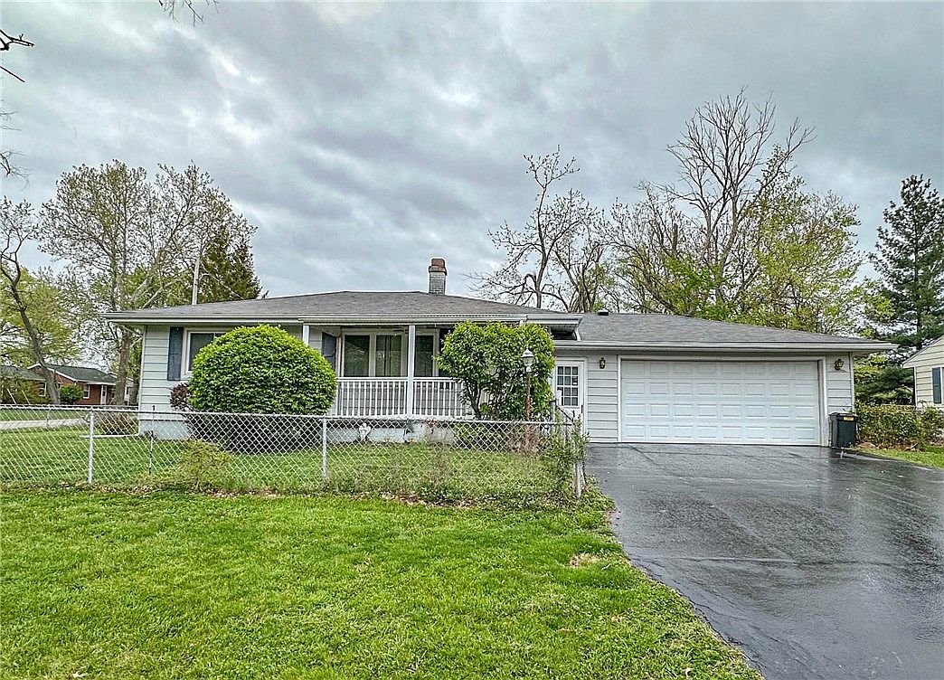 1740 N Dennis Ave, Decatur, IL 62526 | Zillow