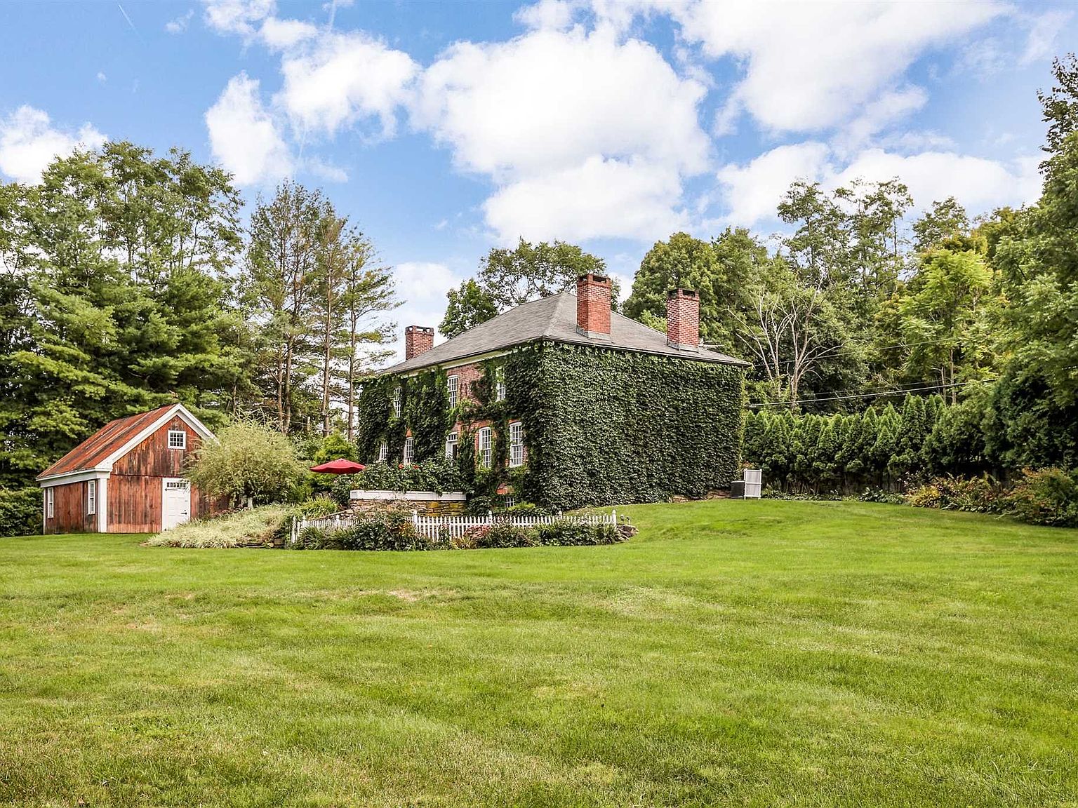 289 Beekman Poughquag Rd, Poughquag, NY 12570 | Zillow