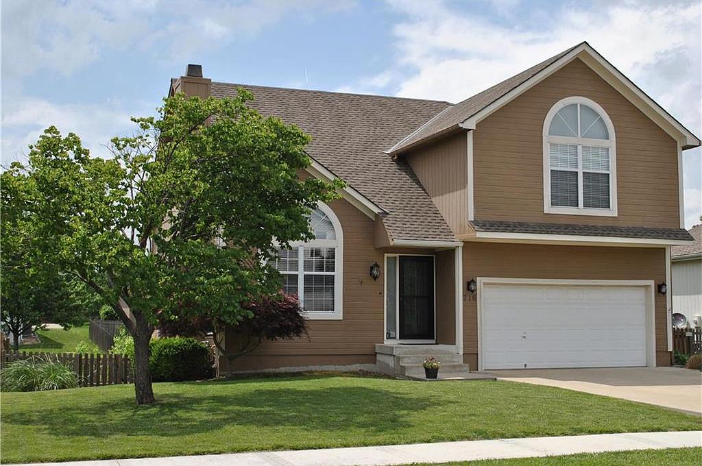 716 Canter St, Raymore, MO 64083 | Zillow