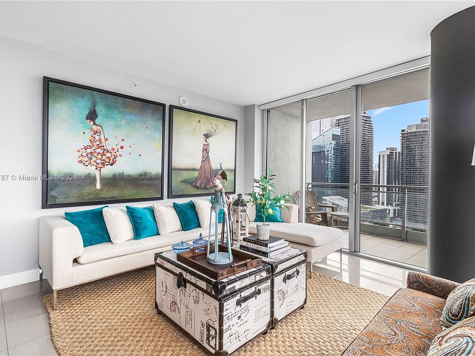 92 SW 3rd St Miami FL | Zillow