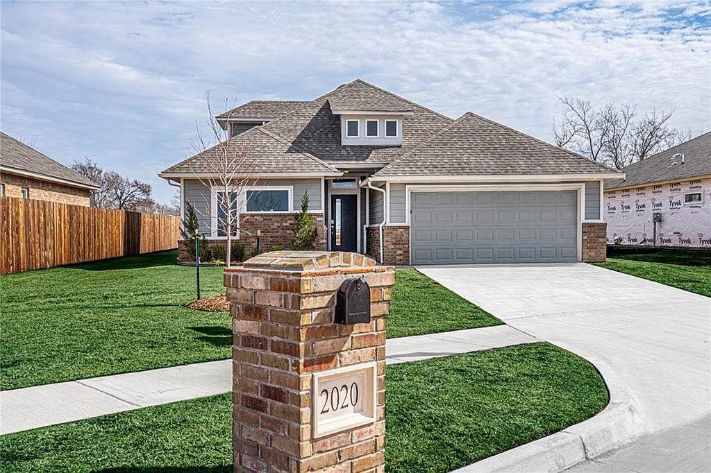 2020 Sara Vis, Yukon, OK 73099 | Zillow