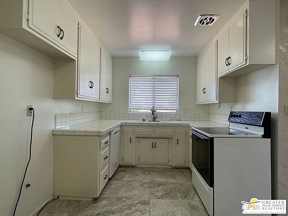 11630 Lennox St, Yucaipa, CA 92399 | Zillow