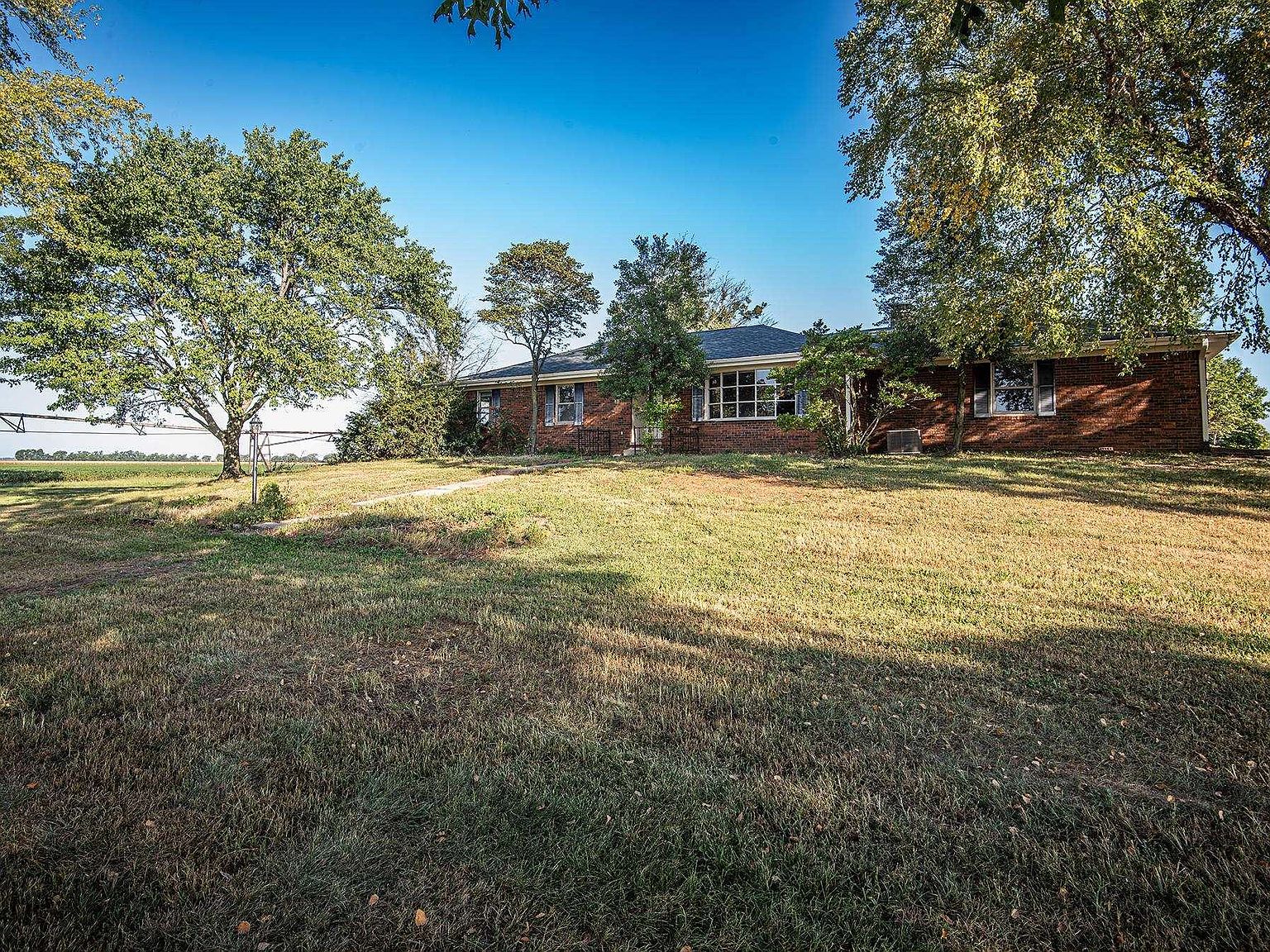 20353 Gun Club Ln, Lawrenceville, IL 62439 | MLS #202334505 | Zillow