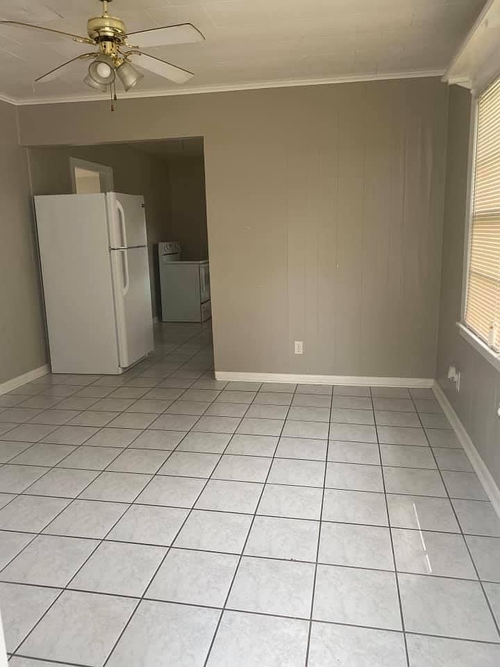 508 Bridal Wreath Ave, Orange, TX 77630 | Zillow