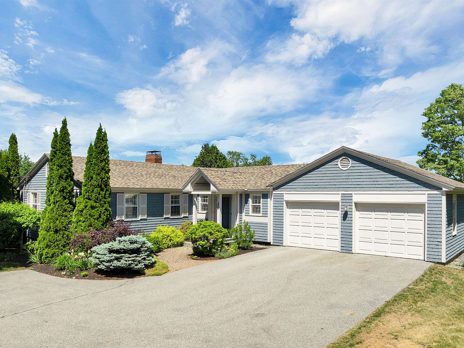 1301 Old North Main Street, Laconia, NH 03246 | Zillow