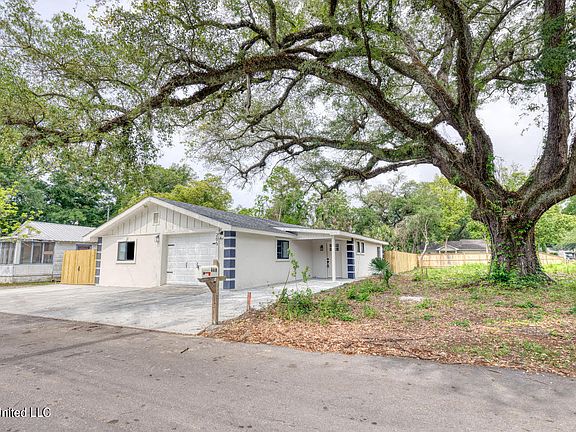 205 Watts St, Bay Saint Louis, MS 39520 | MLS #4077359 | Zillow