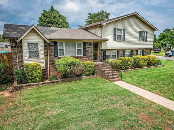Homes for Sale in Huntsville AL with Pool | Zillow