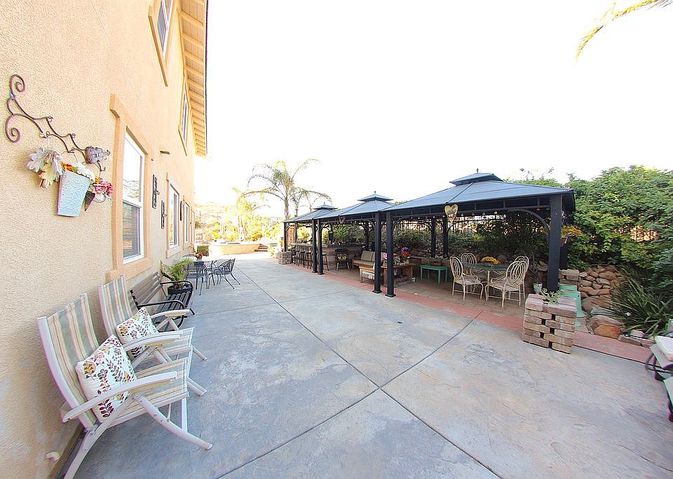 16904 Ridge Cliff Dr, Riverside, CA 92503 | Zillow