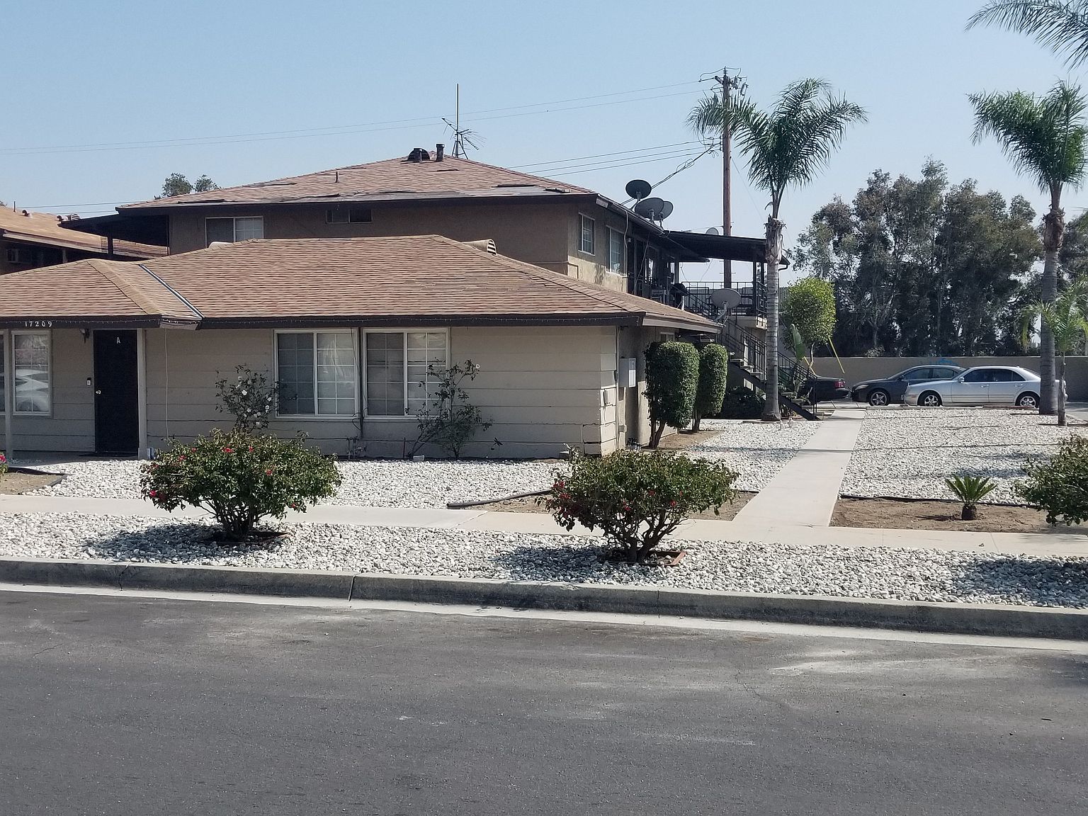 17209 Barbee St APT A, Fontana, CA 92336 | Zillow