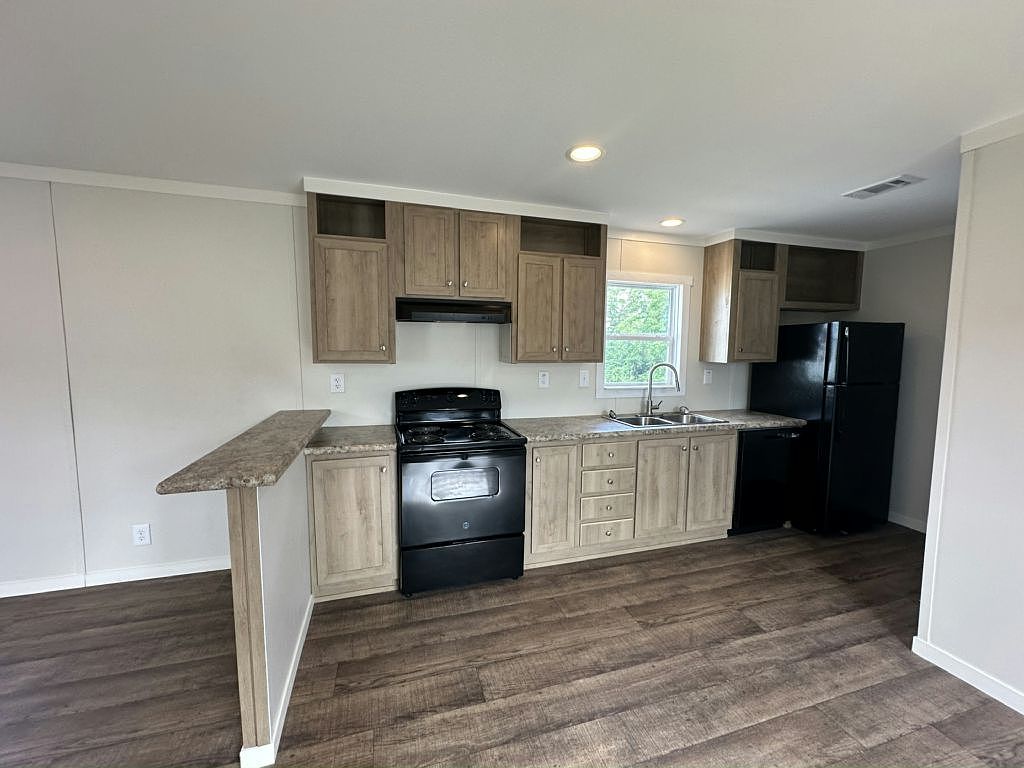 117 Red Angus Ct, Willis, TX 77318 | Zillow