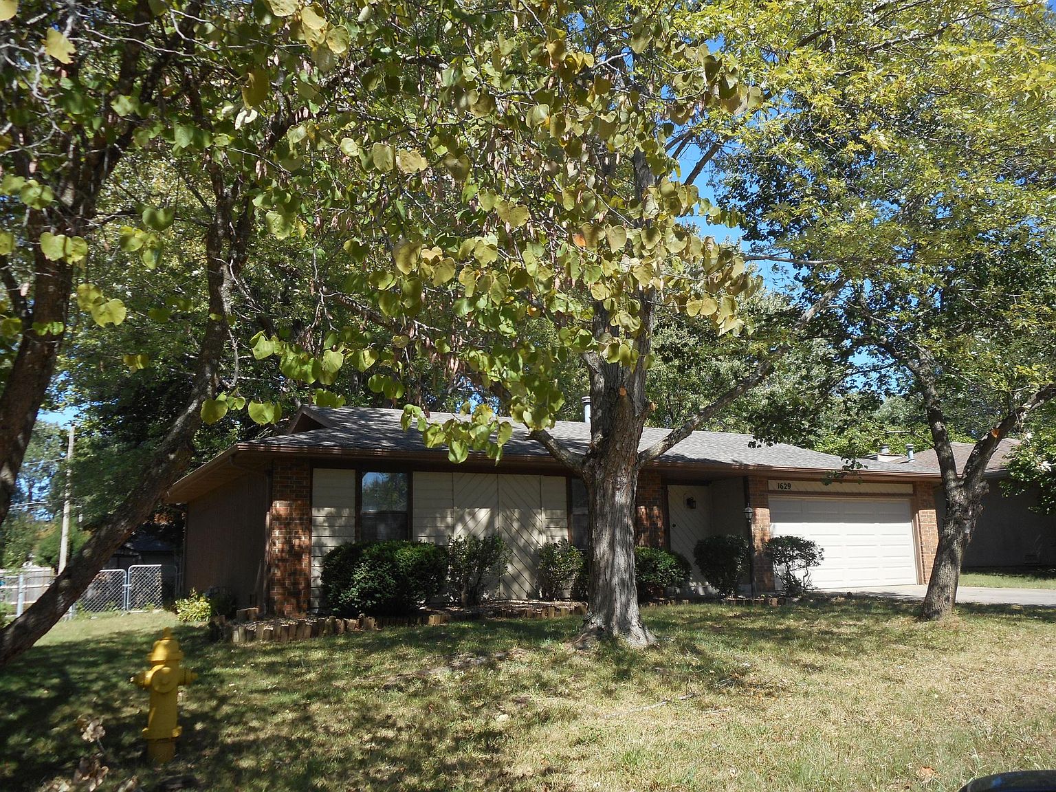 1629 W Tracy St, Springfield, MO 65807 | Zillow