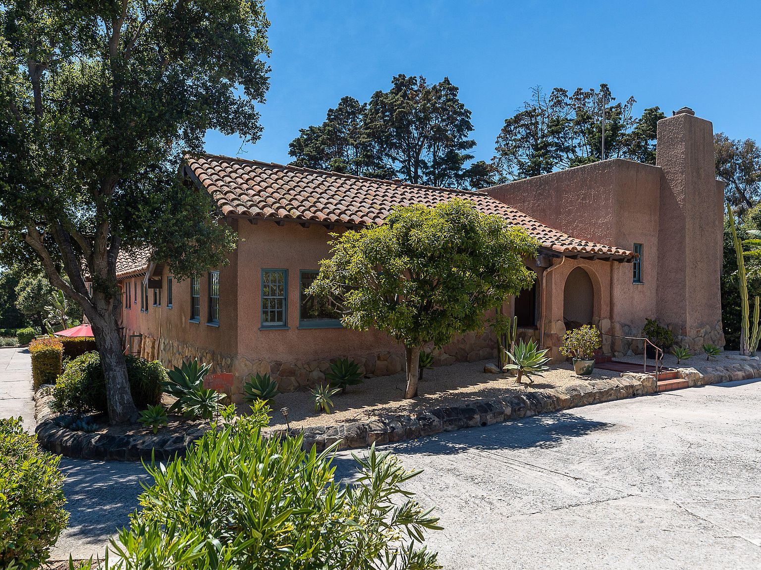2065 Mission Ridge Rd, Santa Barbara, CA 93103 | Zillow