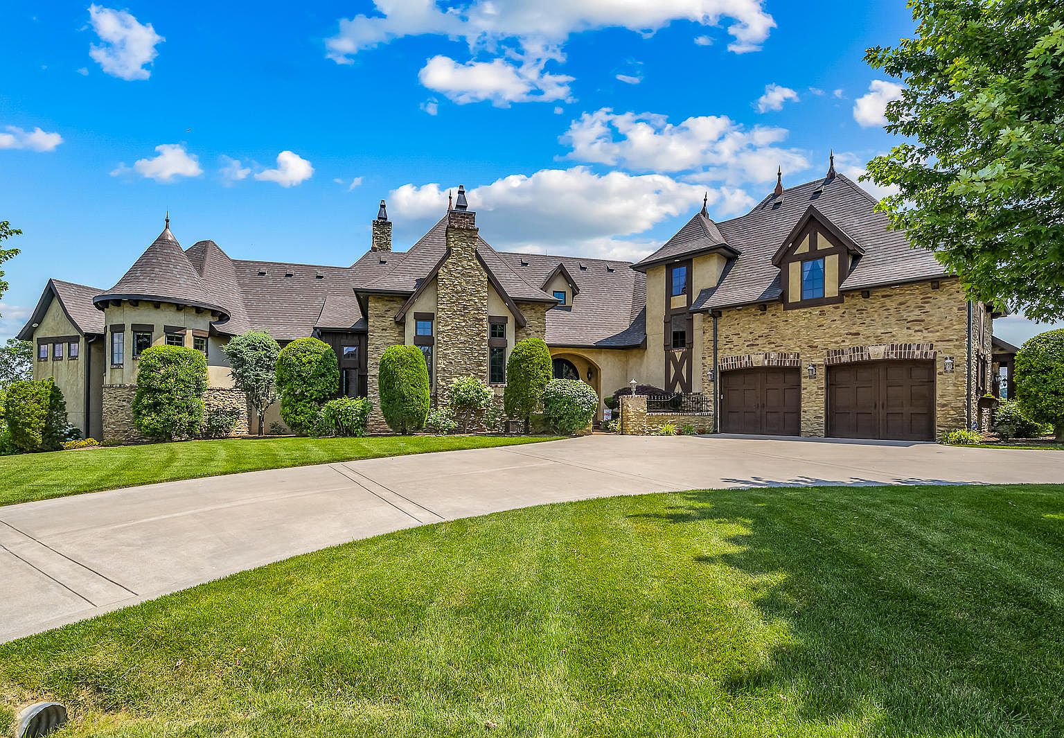 1210 Newbury Rd, Reeds Spring, MO 65737 | Zillow