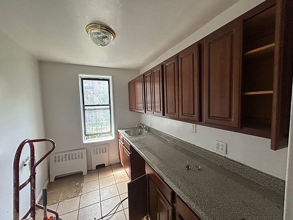 139-69 86th Ave #2C, Jamaica, NY 11435 | Zillow