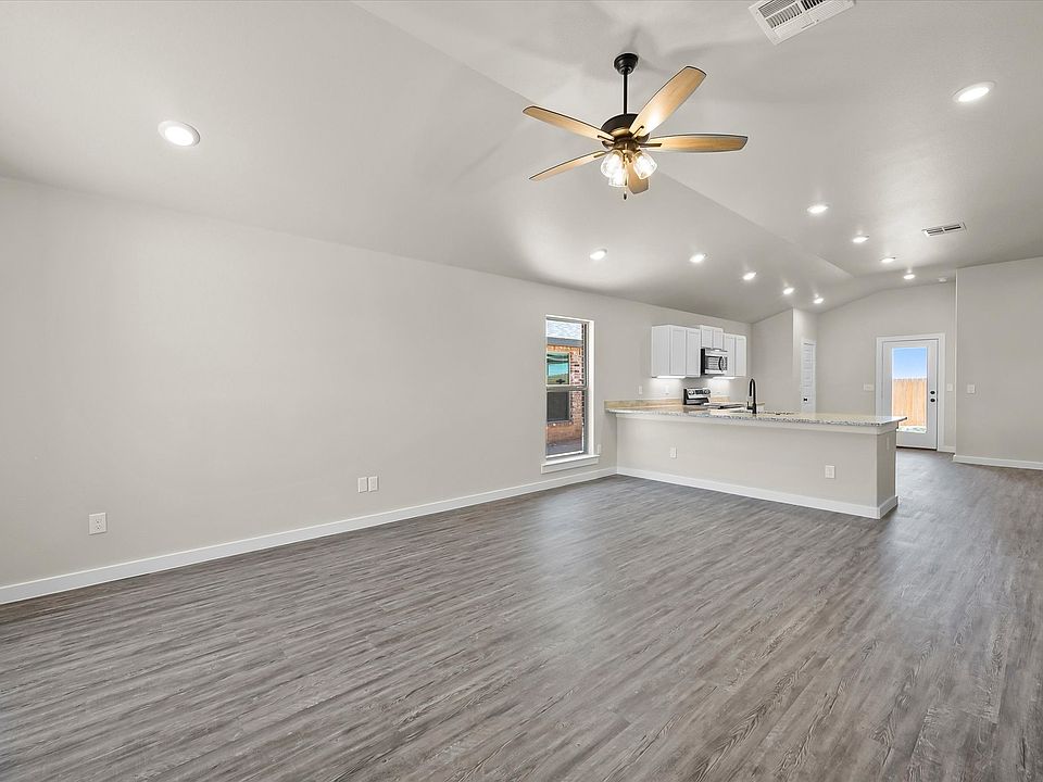 Dorris Plan, Mockingbird Ridge, Midland, TX 79705 | Zillow