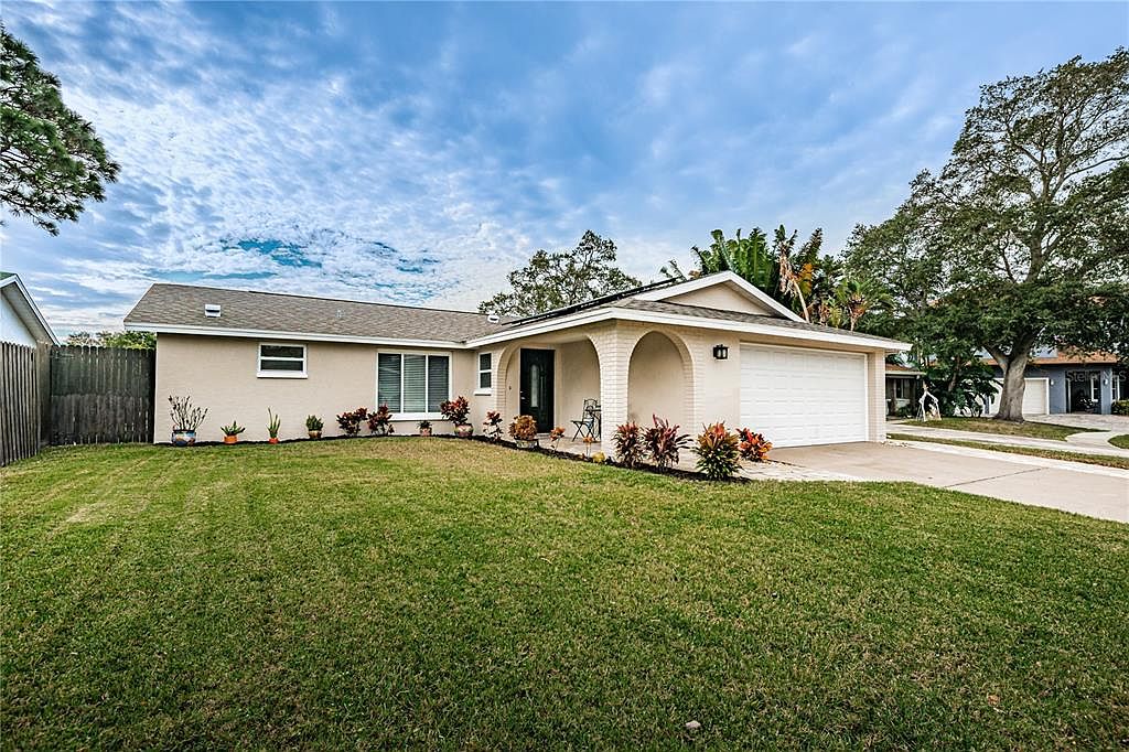 11994 107th Ct, Seminole, FL 33778 | Zillow