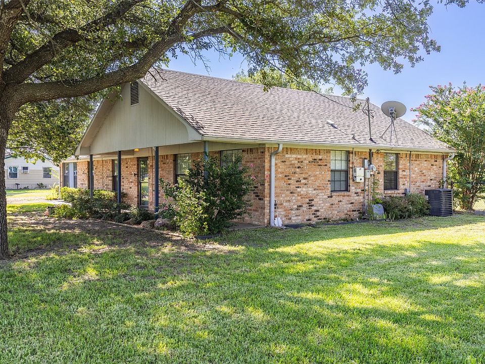 4561 County Road 4400, Commerce, TX 75428 | MLS #20358916 | Zillow