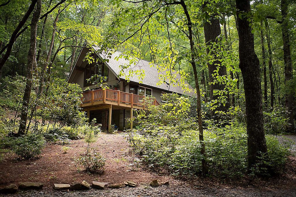 735 Robin Hood Rd, Brevard, NC 28712 | Zillow