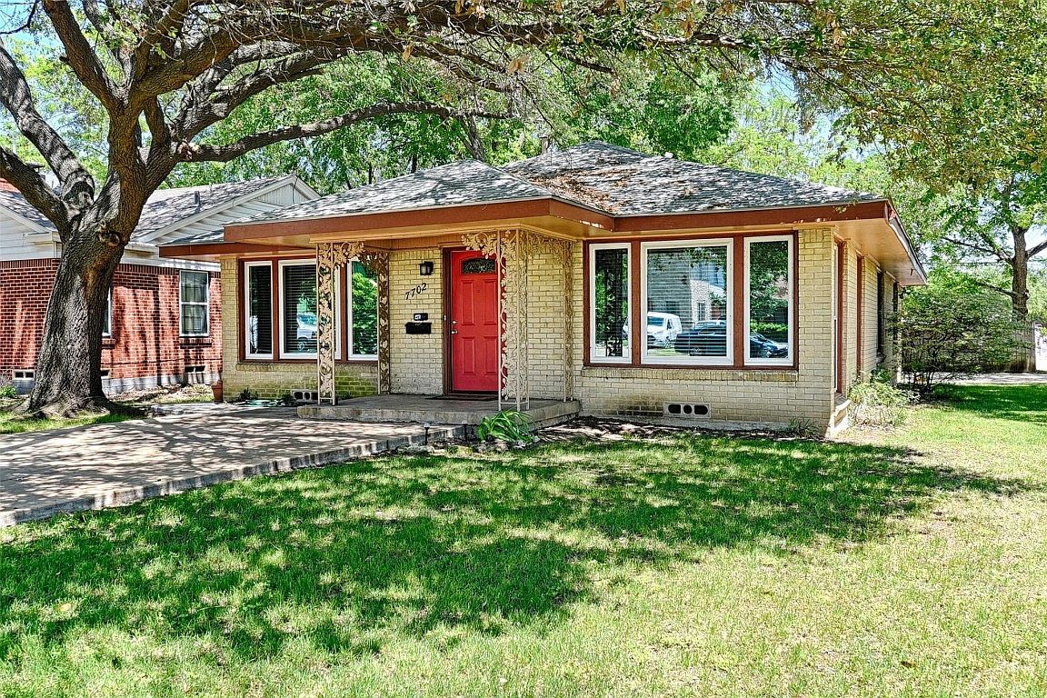 7702 Robin Rd, Dallas, TX 75209 | Zillow
