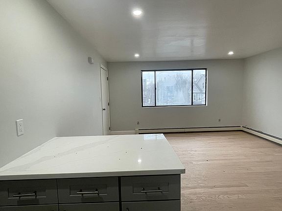 23 Claremont Ave #D, Quincy, MA 02169 | Zillow