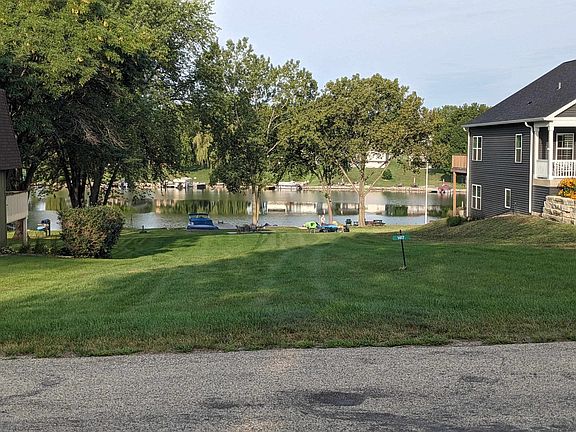 1360 Pier Dr, Davis, IL 61019 | MLS #202500911 | Zillow