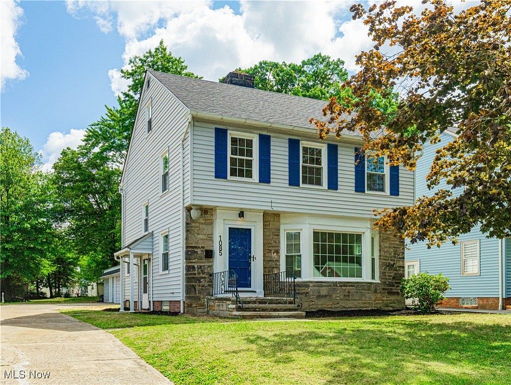 1085 Woodview Rd, Cleveland Heights, OH 44121 | Zillow