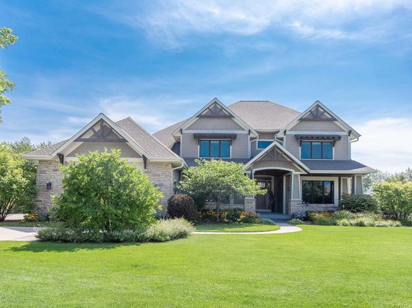 Pewaukee Real Estate - Pewaukee WI Homes For Sale | Zillow