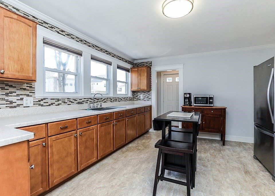 14-16 Cambria Rd, West Newton, MA 02465 | Zillow