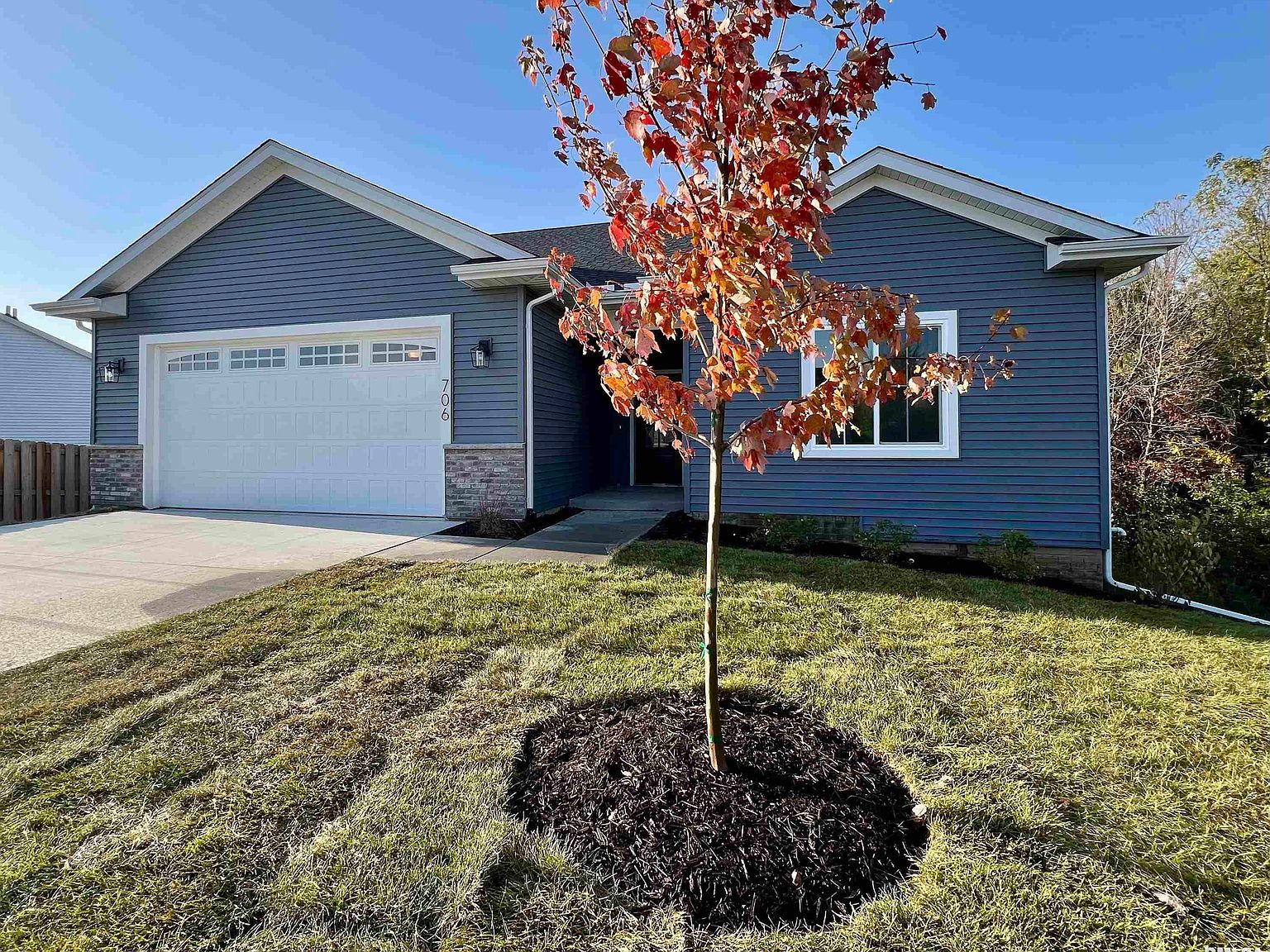 706 Sweet Wood Ln, Blue Grass, IA 52726 | Zillow