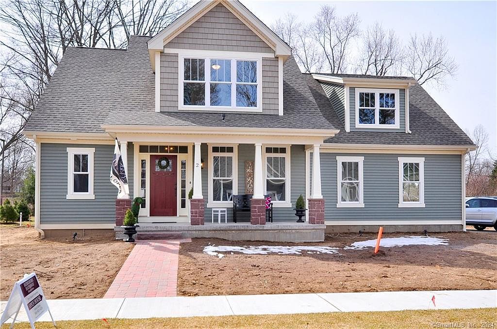 1B Applegate Ln #1B, Canton, CT 06019 | Zillow