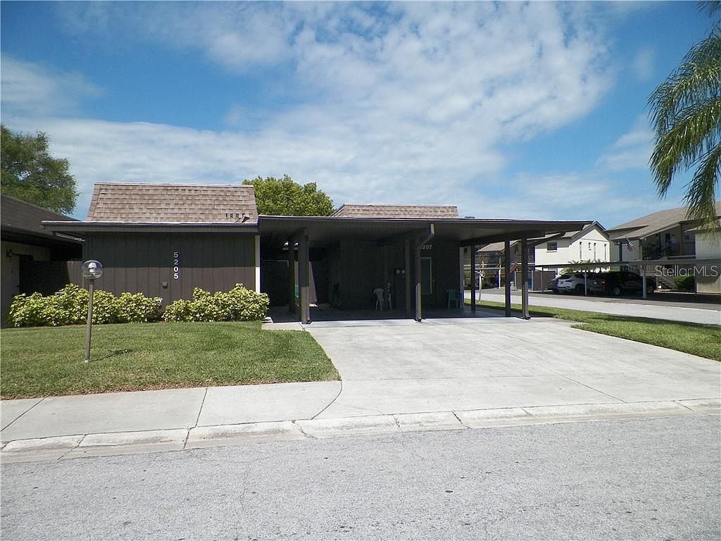 5207 Amulet Dr #2, New Port Richey, FL 34652 | Zillow