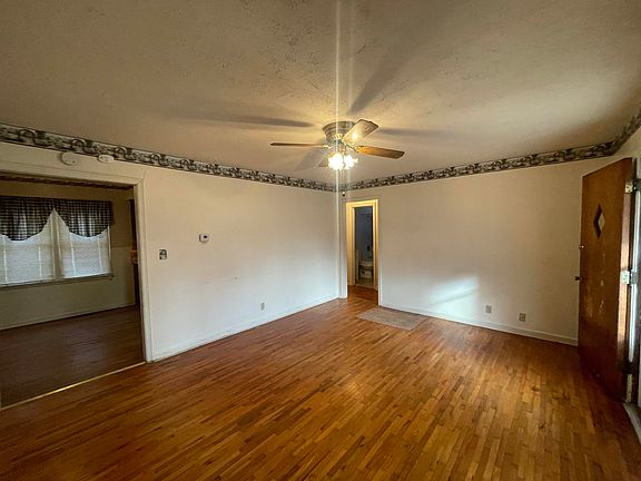 1316 Olive St, Winfield, KS 67156 | MLS #633259 | Zillow