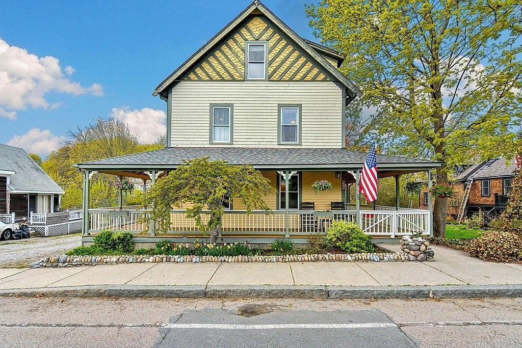 56 Main St, Hull, MA 02045 | Zillow