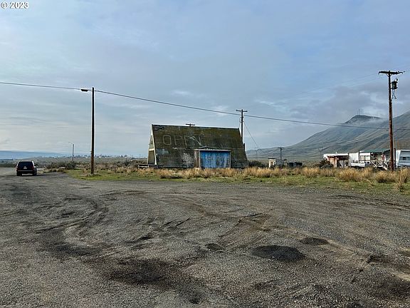 111 Roosevelt Ave, Roosevelt, WA 99356 | MLS #23114106 | Zillow