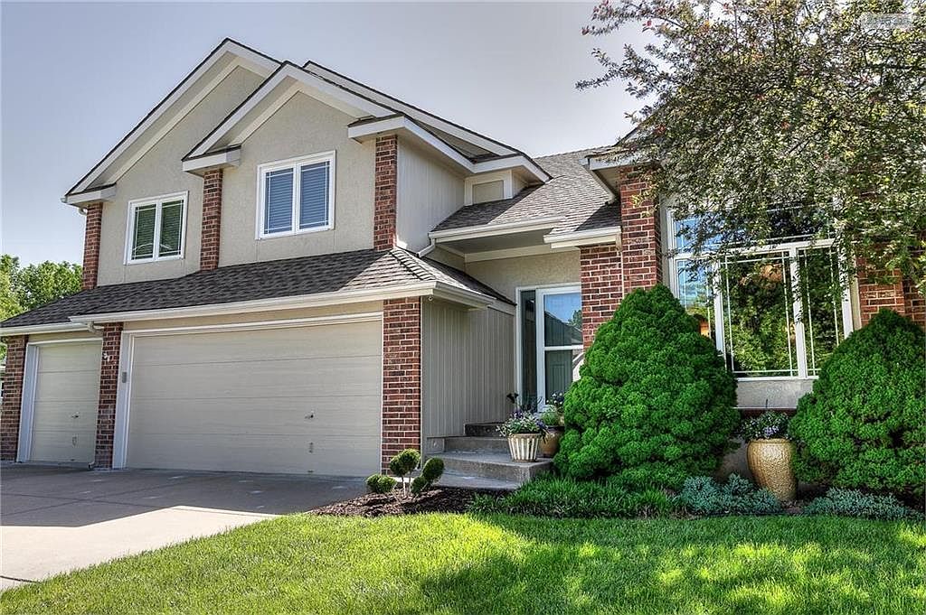 1605 Hardwick Dr, Liberty, MO 64068 | Zillow