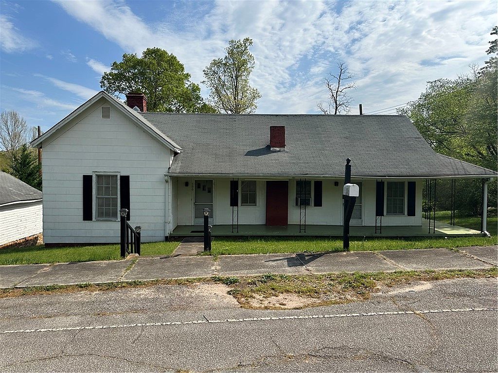 500 Cateechee Trl, Central, SC 29630 | Zillow