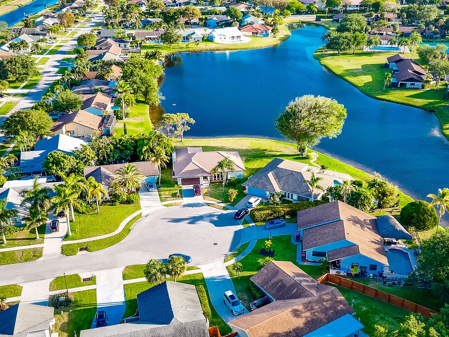 73 Vista Del Rio, Boynton Beach, FL 33426 | MLS #RX-11005060 | Zillow