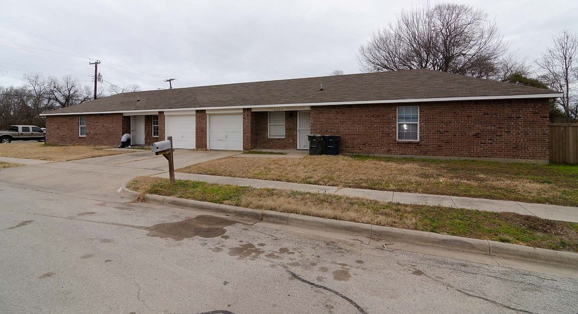 5301 Rudd St, Fort Worth, TX 76105 | Zillow