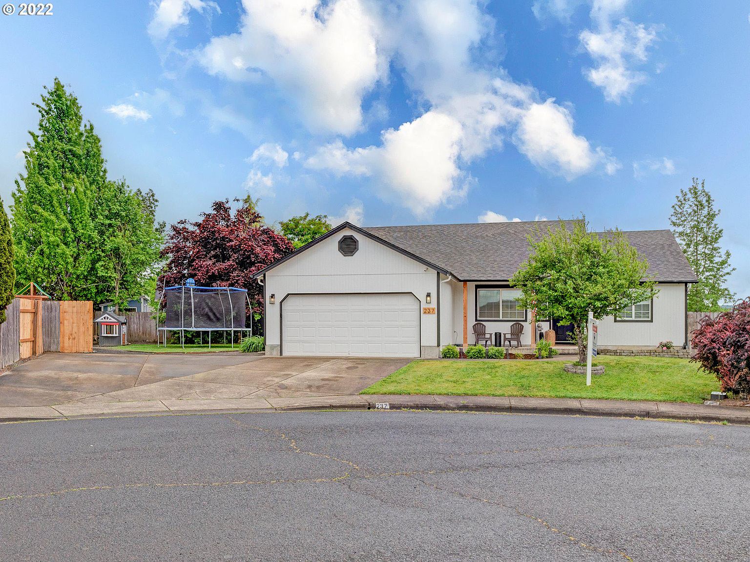 237 Robin Ct, Creswell, OR 97426 | Zillow